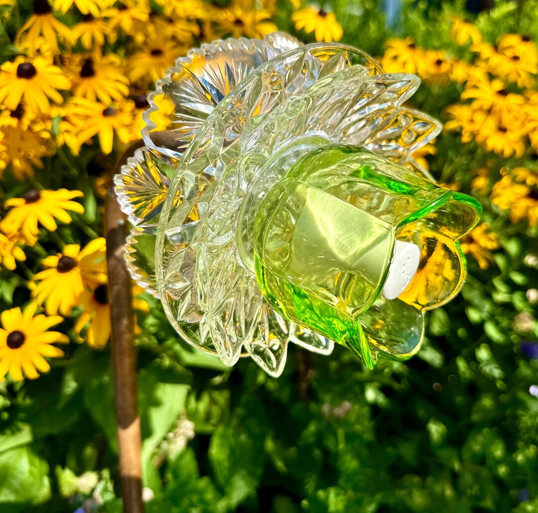 Nodding Flower, Plate Flower, Garden, Flower, Garden Art, Yard Art ...