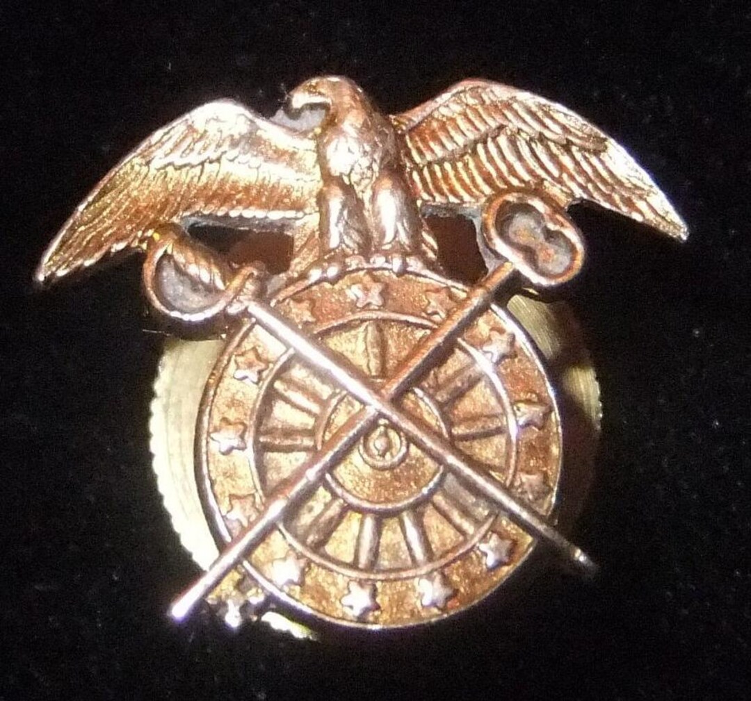 WWII Quartermaster Corps Pin, Screw Back - Etsy