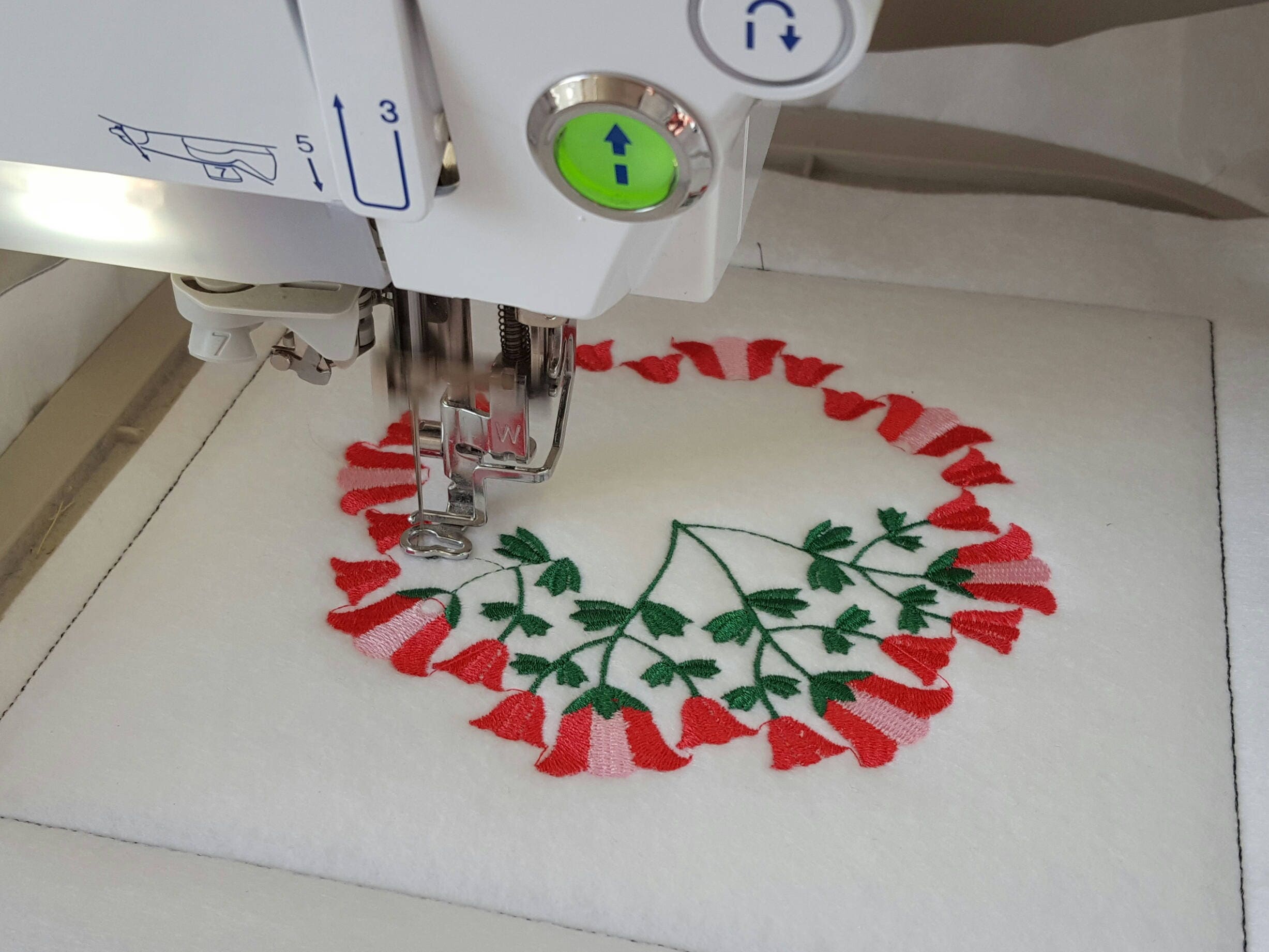 Machine Embroidery Design - Circle of Flowers Design #05 - Etsy