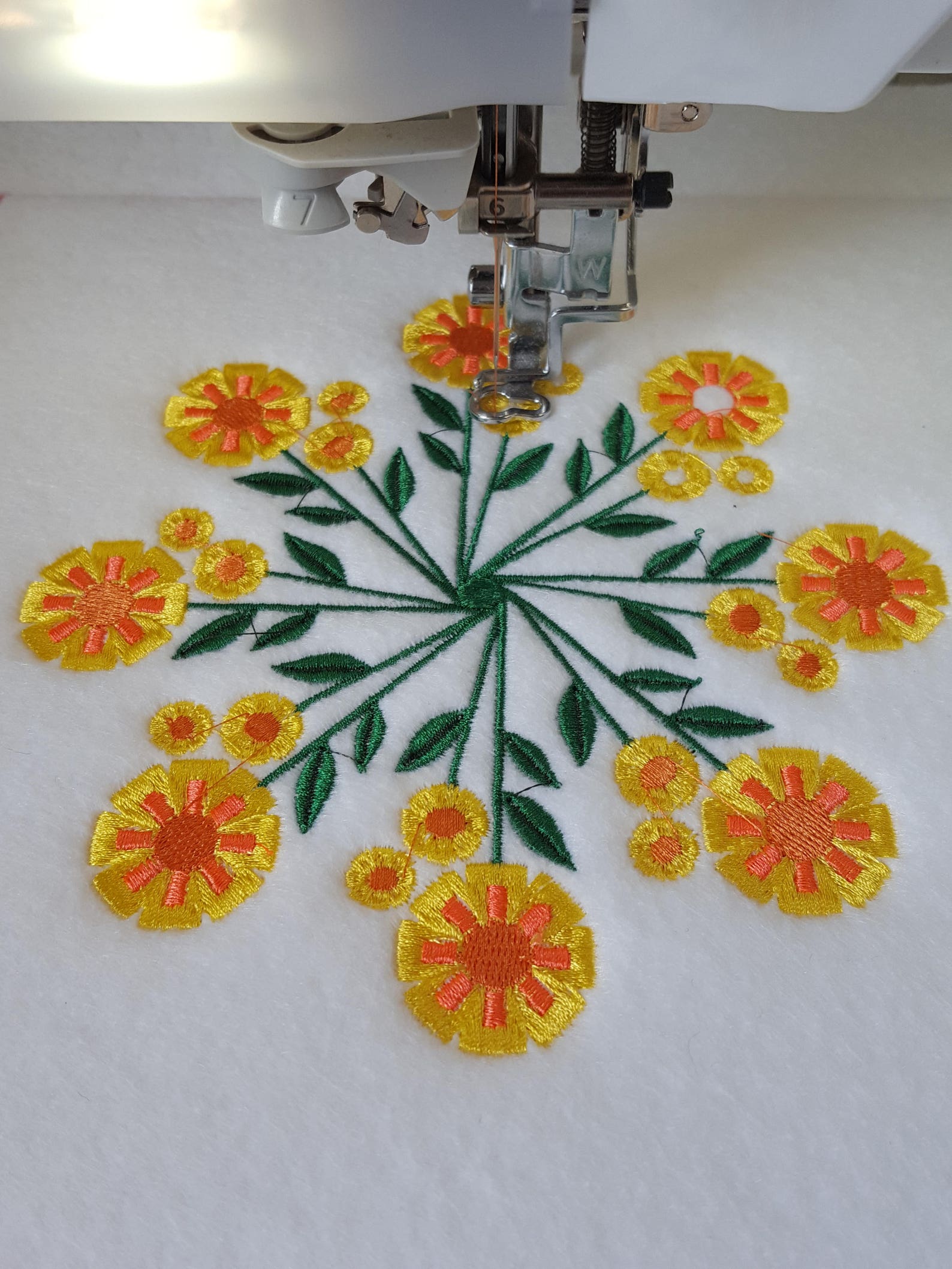 Machine Embroidery Design Circle of Flowers Design 04 - Etsy