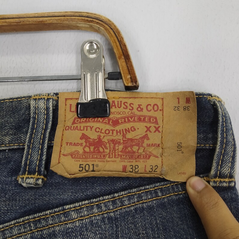 Vintage Levi's 501 Faded Dirty Denim Jeans Levi's 501 Ripped Denim ...