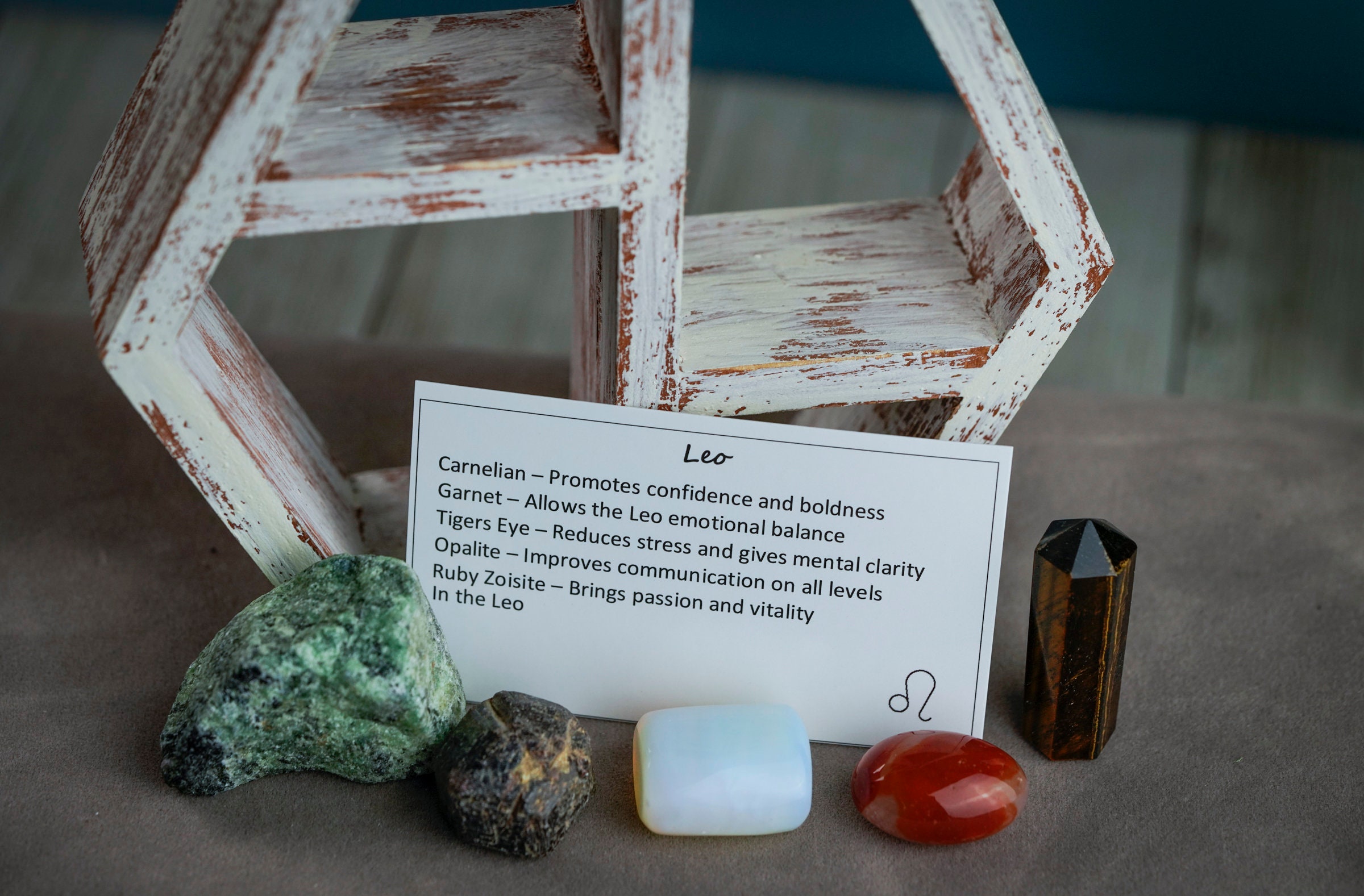 Leo Crystal Shelf Zodiac Kit Astrology Crystal Set - Etsy
