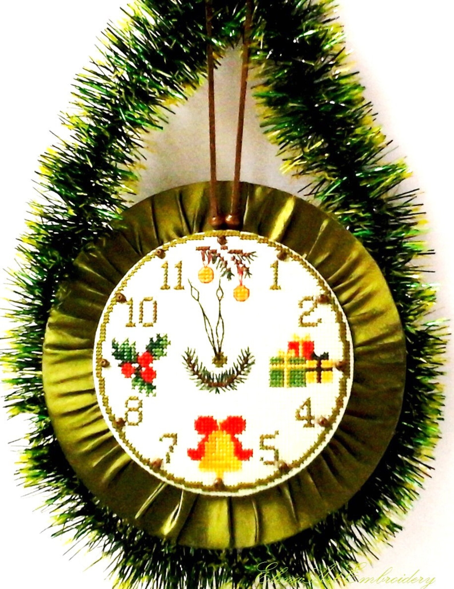 Christmas Ornament Clock Winter Fireplace Holiday Decor - Etsy