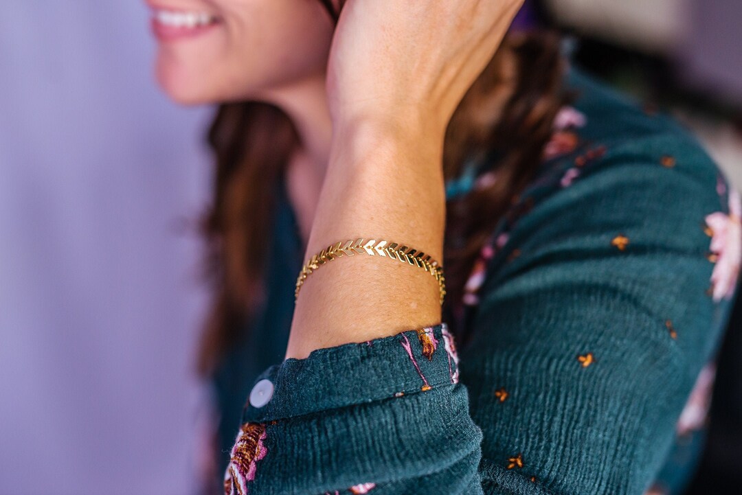 Fishtail Bracelet, Delicate Jewelry, Gifts for Her - Etsy