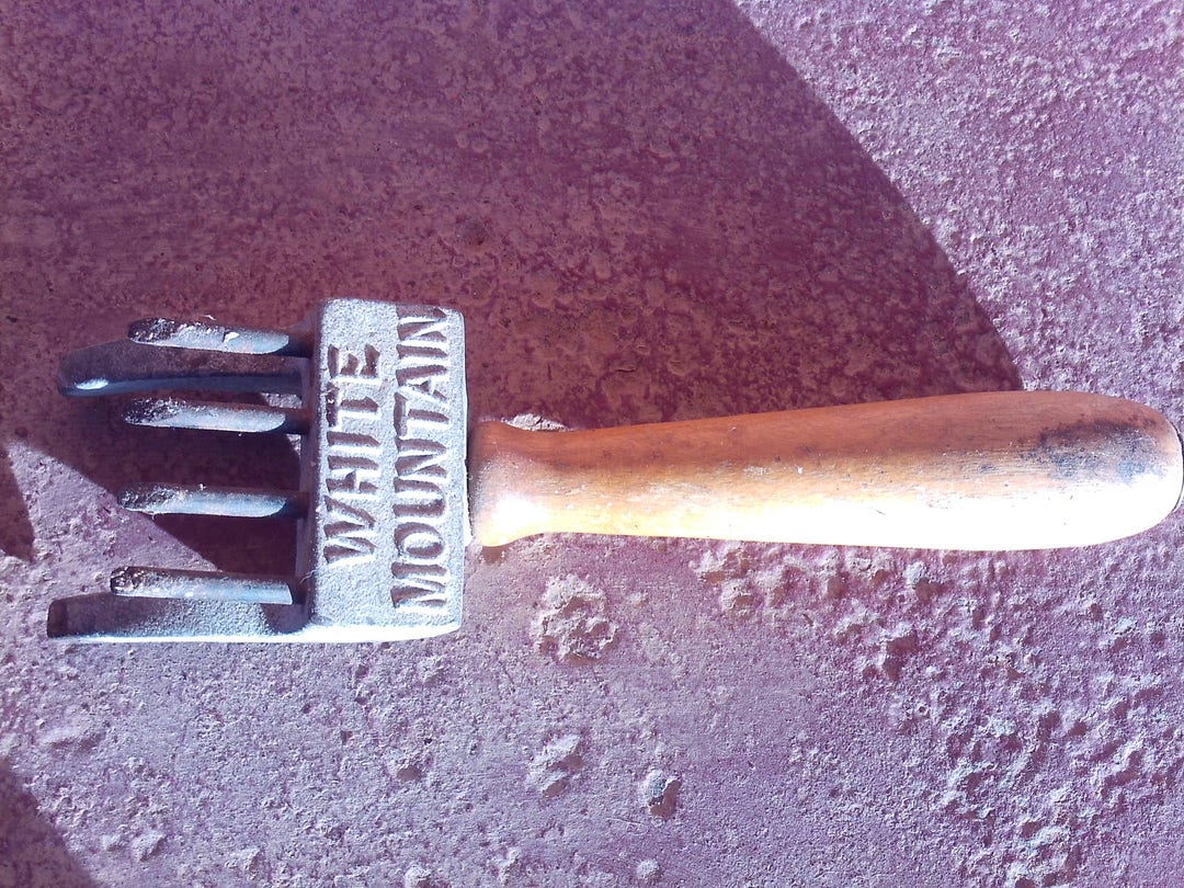 White Mountain Ice Scraper/Ice Chipper Pick,Vintage Kitchen, Vintage ...