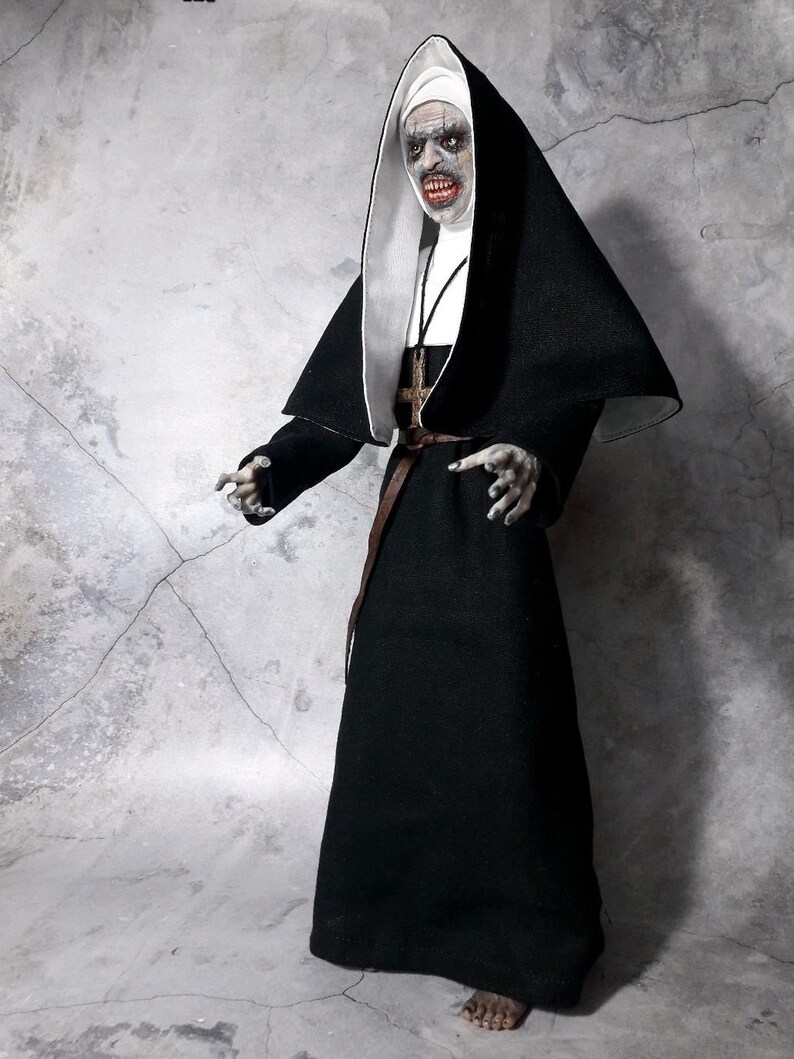 Valak the Nun Horror Movie Figure Demon Statute Horror Doll Creepy Doll ...