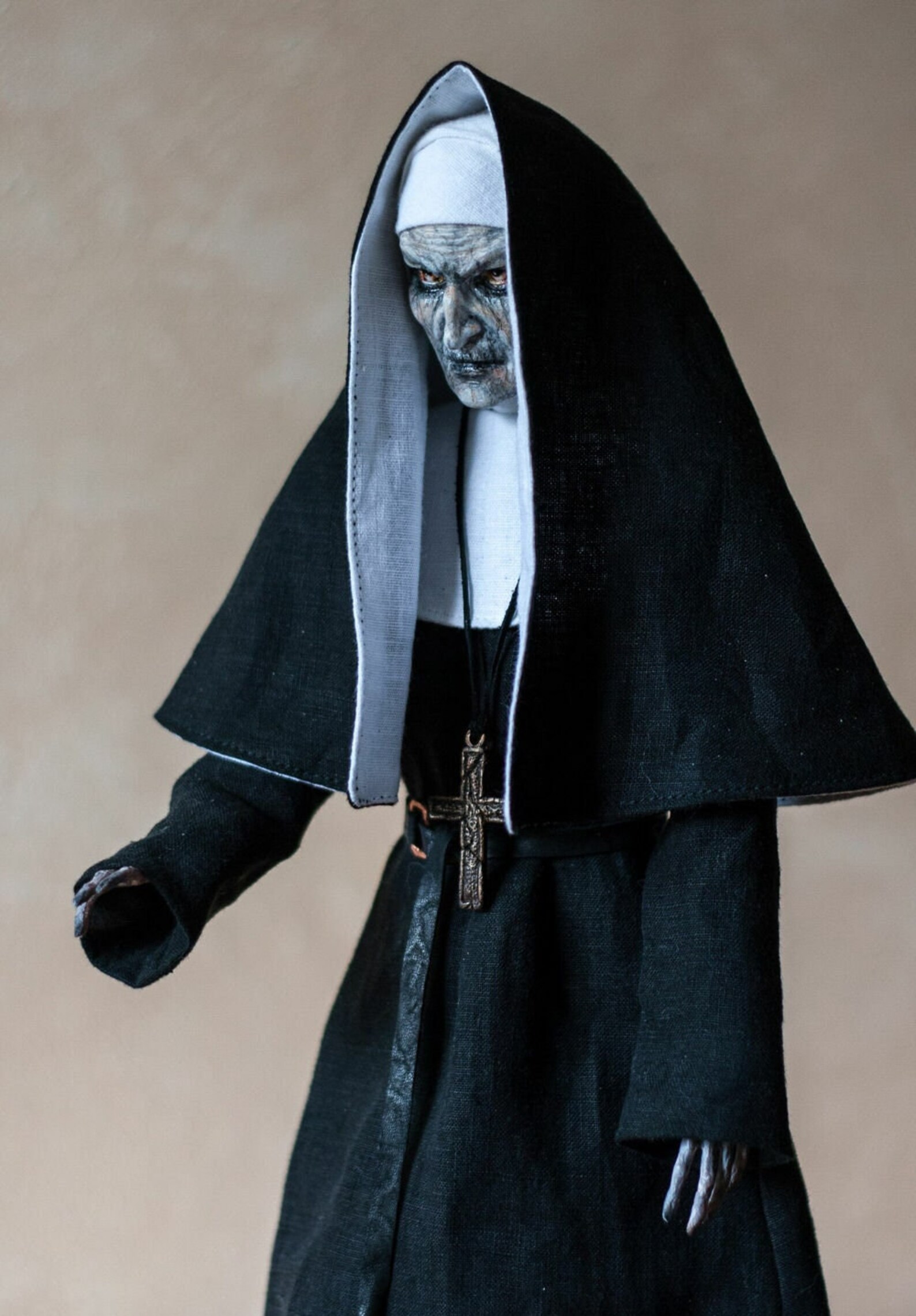 Valak the Nun Horror Movie Figure Demon Statute Horror Doll Creepy Doll ...
