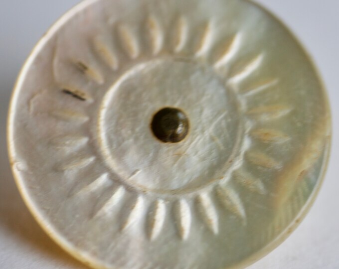 Round Pearl Button - Etsy