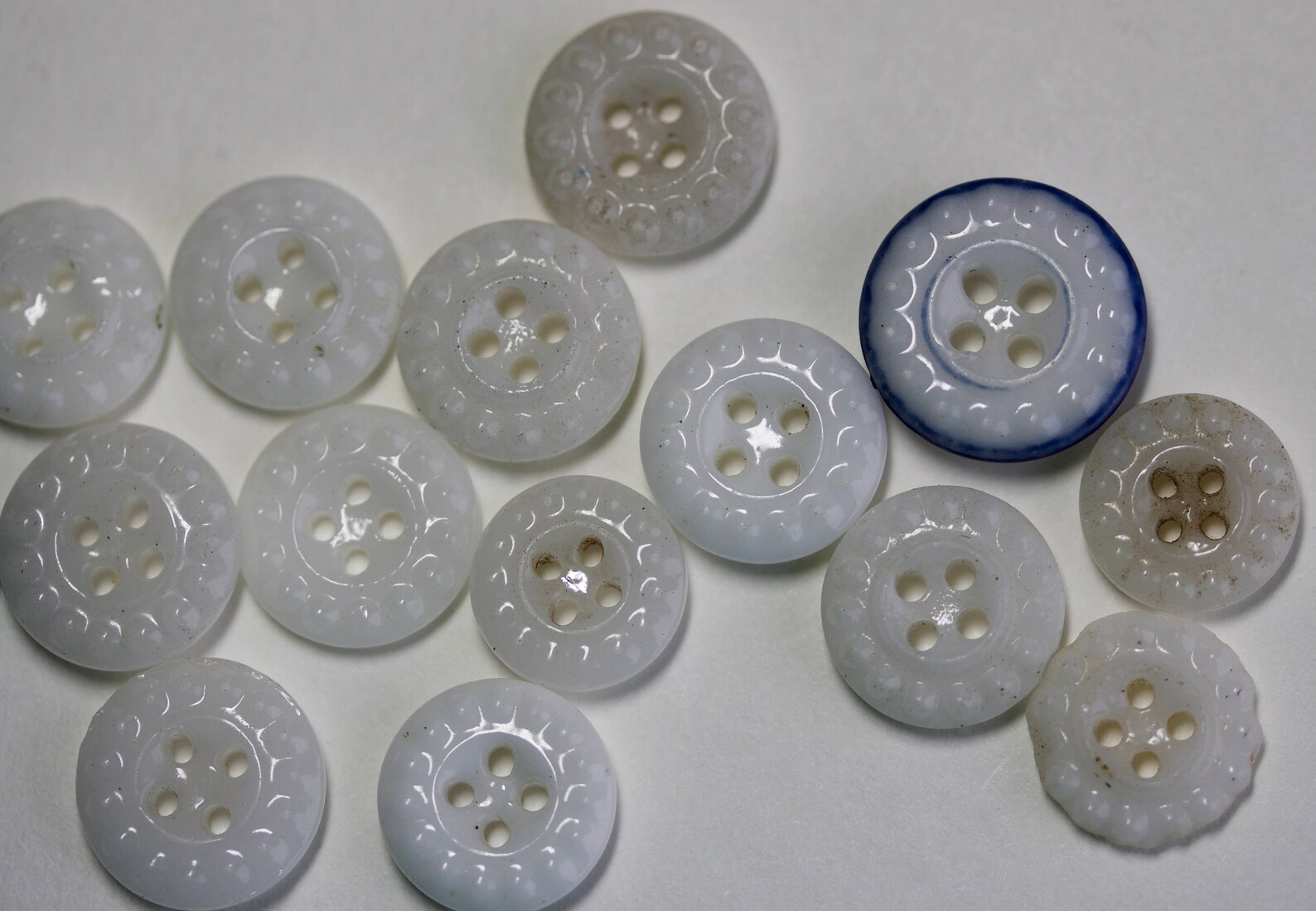 15 Hobnail Small China Buttons - Etsy