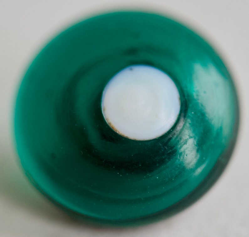 Green & White Swirl Back - Etsy