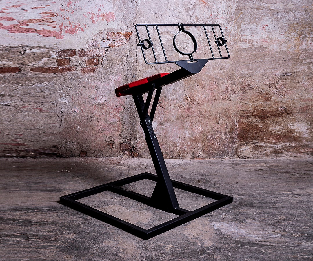 IMMOBILIZATION STAND With Handcuffs and Collar for Bondage and ...