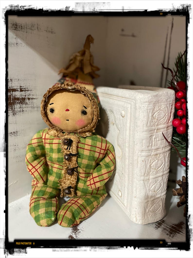 Primitive Santa Baby Doll “mistletoe” - Etsy