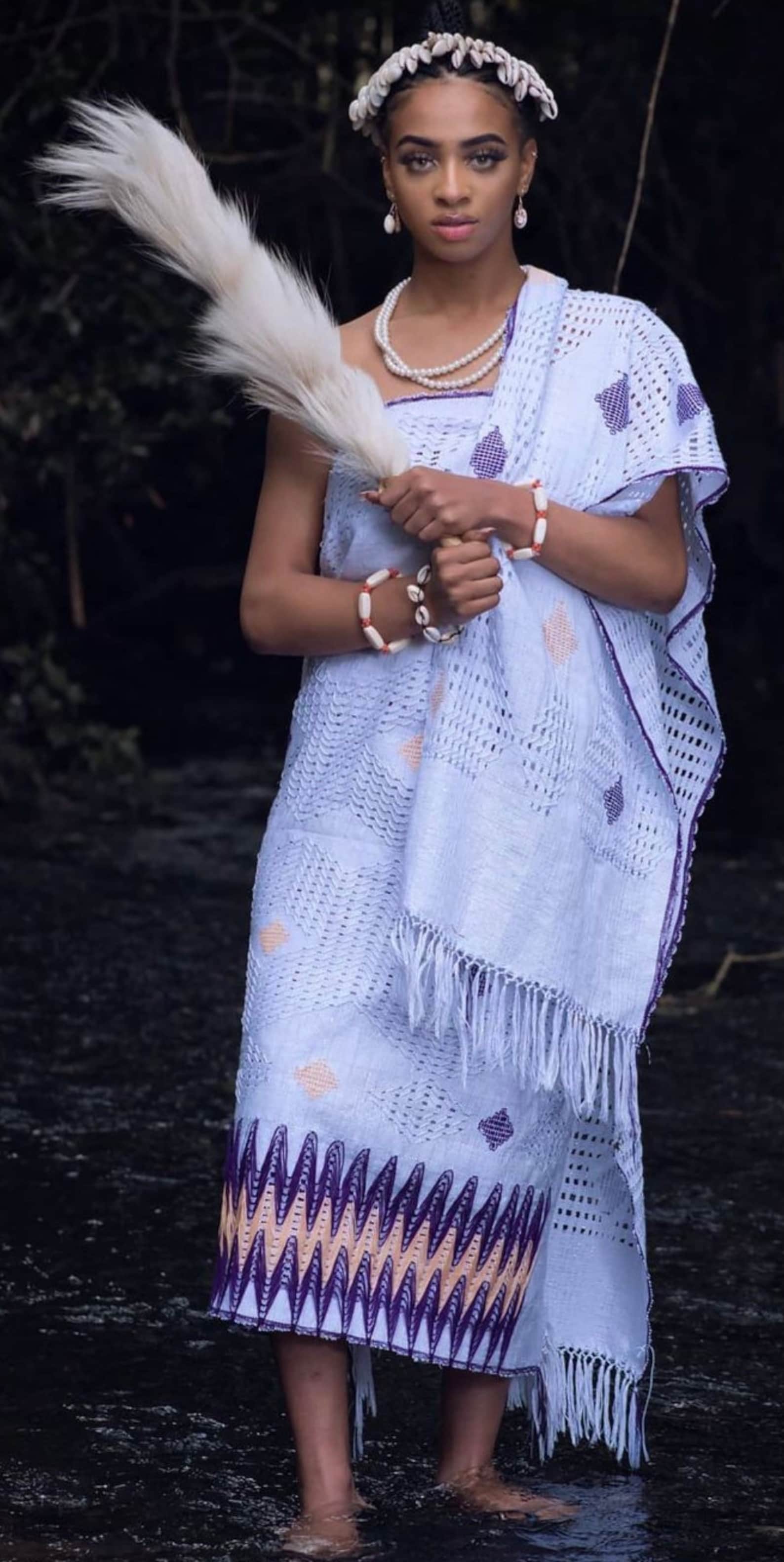 Traditional IRUKERE African Horse Tail Fly Wisk Traditional Wedding ...