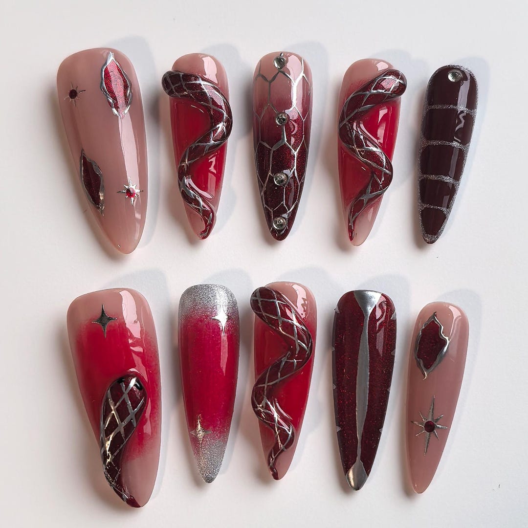 Luxury 3D Snake Press on Nails Reusable Acrylic Nail Art Custom Dark ...