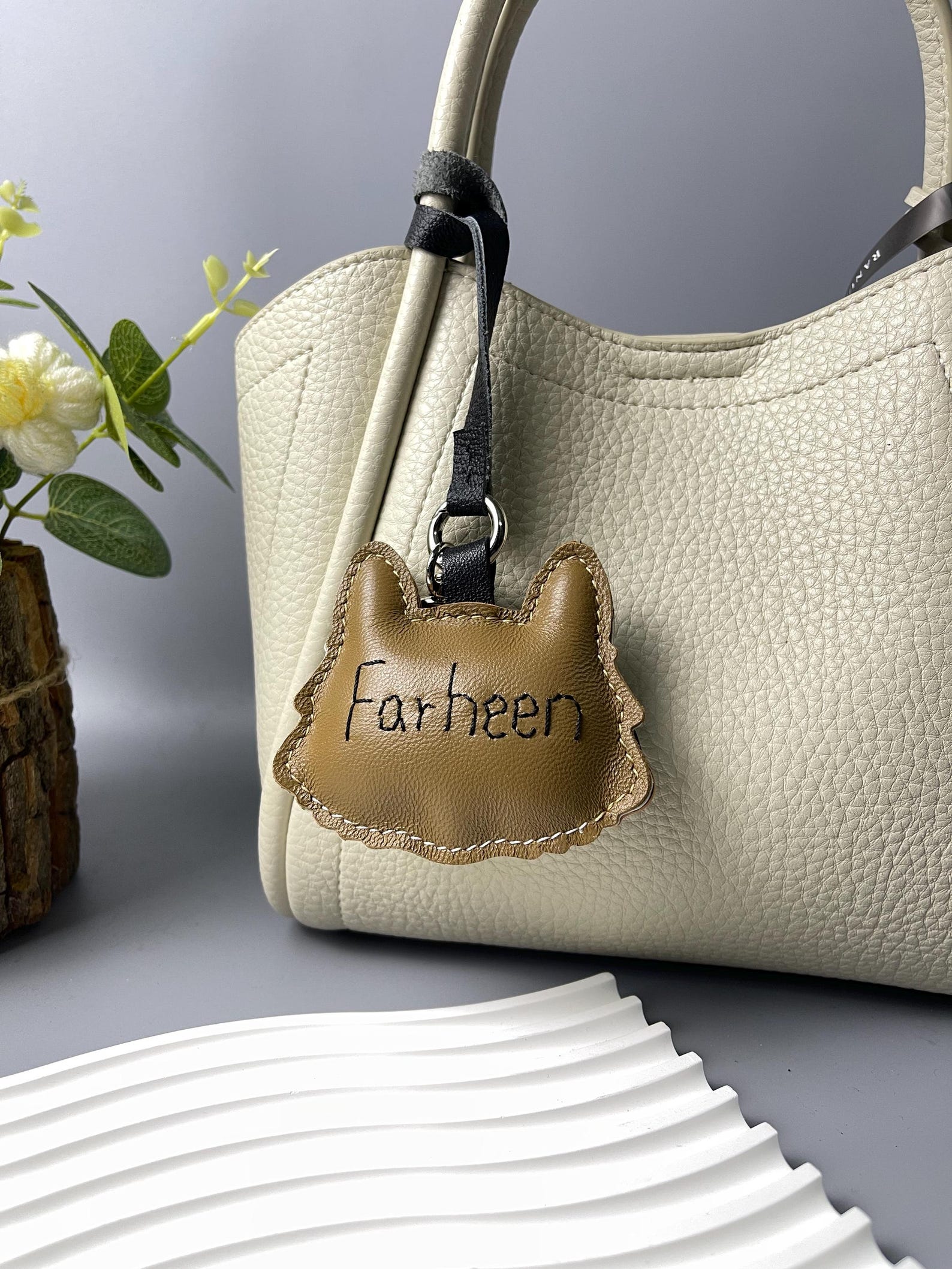 Personalized Leather Cat Keychain: Custom Pet Memorial Bag Charm - Etsy