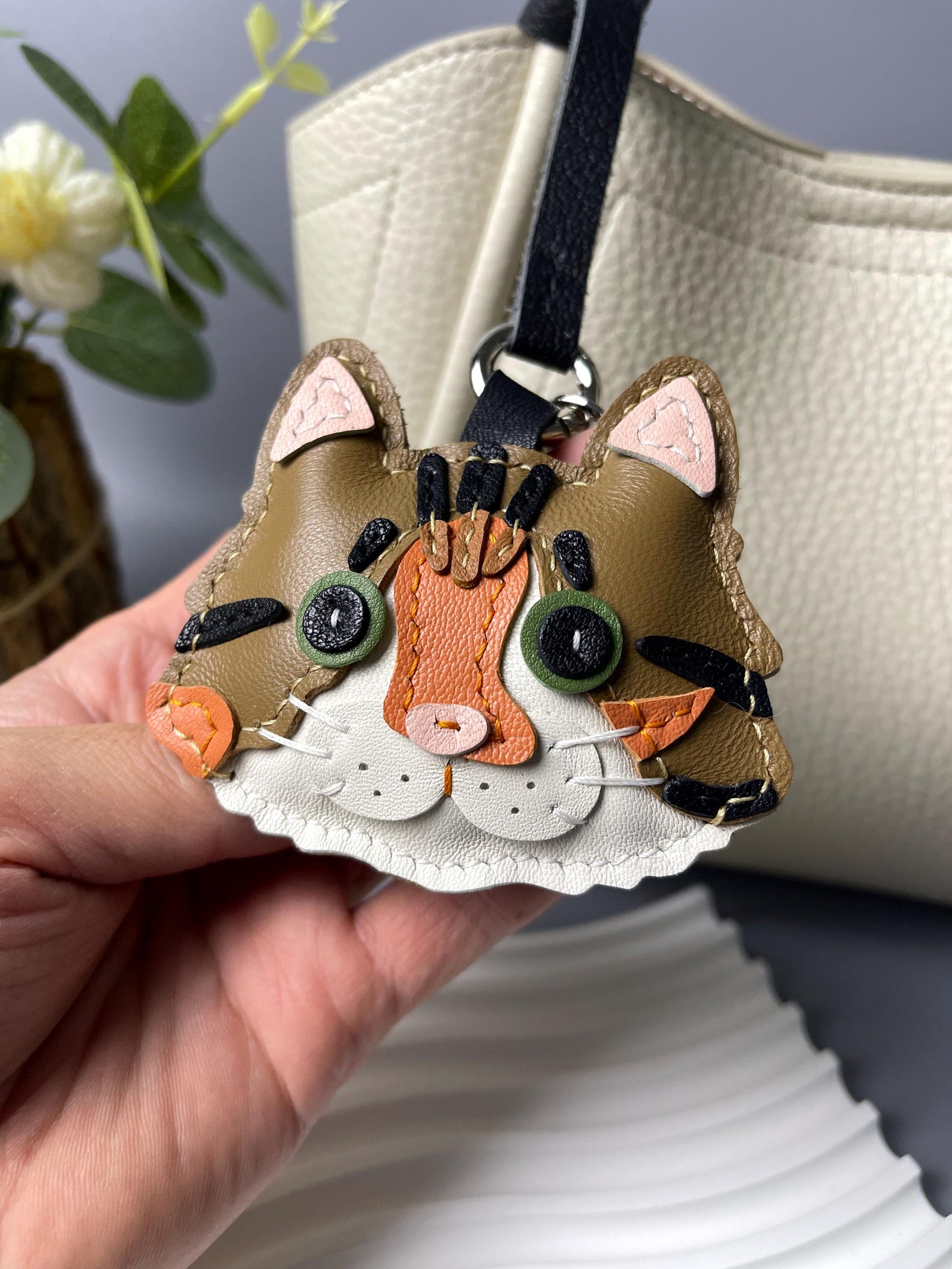 Custom Cat Portrait Keychain: Personalized Leather Bag Charm, Cat Lover ...