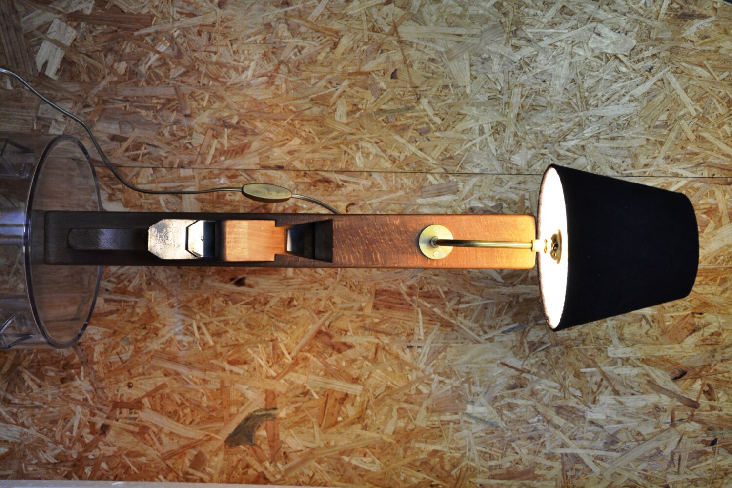 ANTOINE | Wood Plane Big Vertical Lamp With Black Lampshade | Grande ...