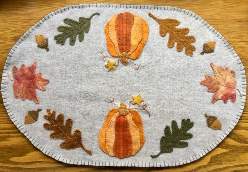 Fall Wool Applique' Kit and Pattern Table Mat - Leaves & Pumpkins 14.5 ...
