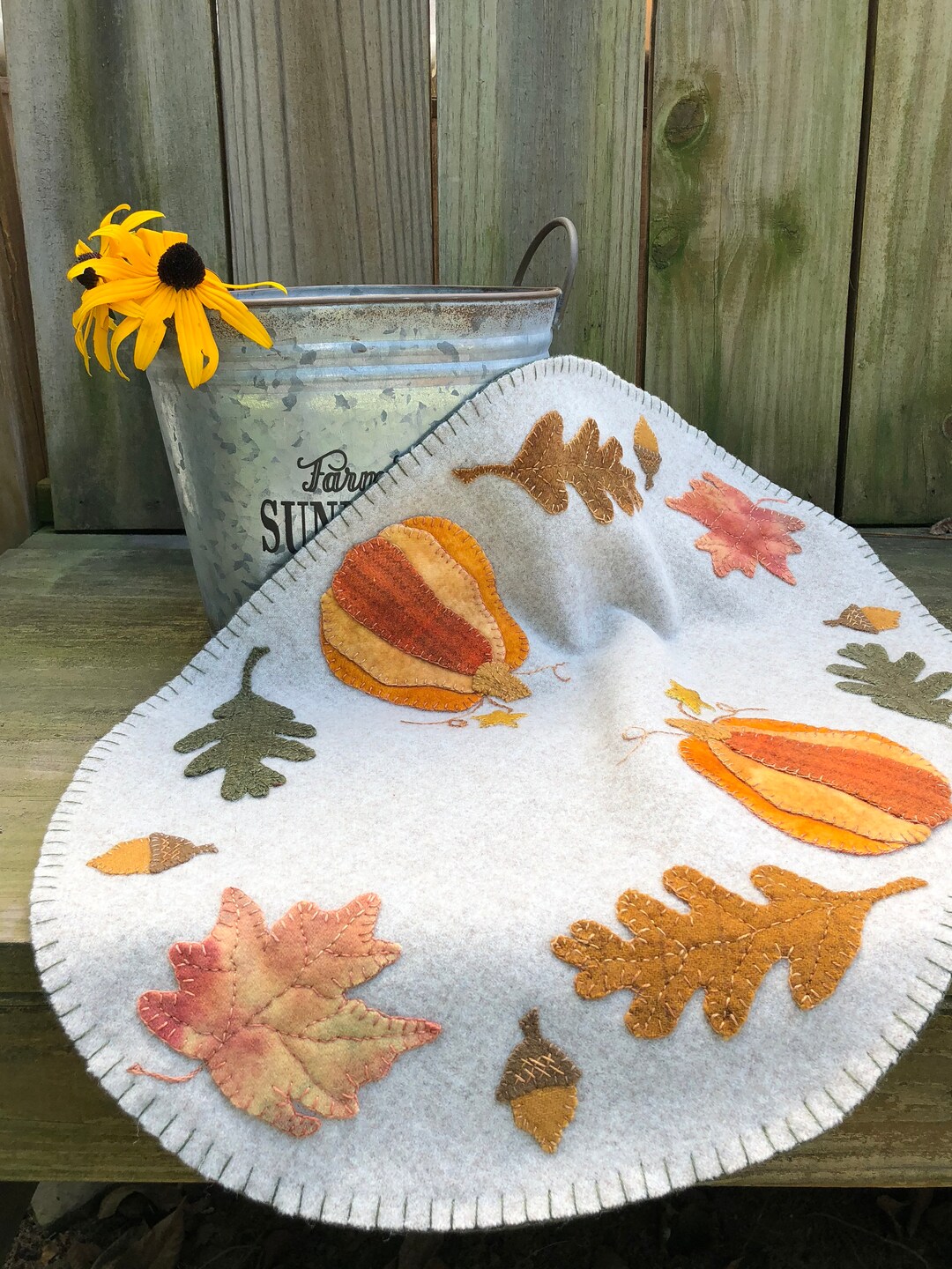 E- Pattern Fall Wool Applique' Table Mat Leaves & Pumpkins 14 X 22 ...