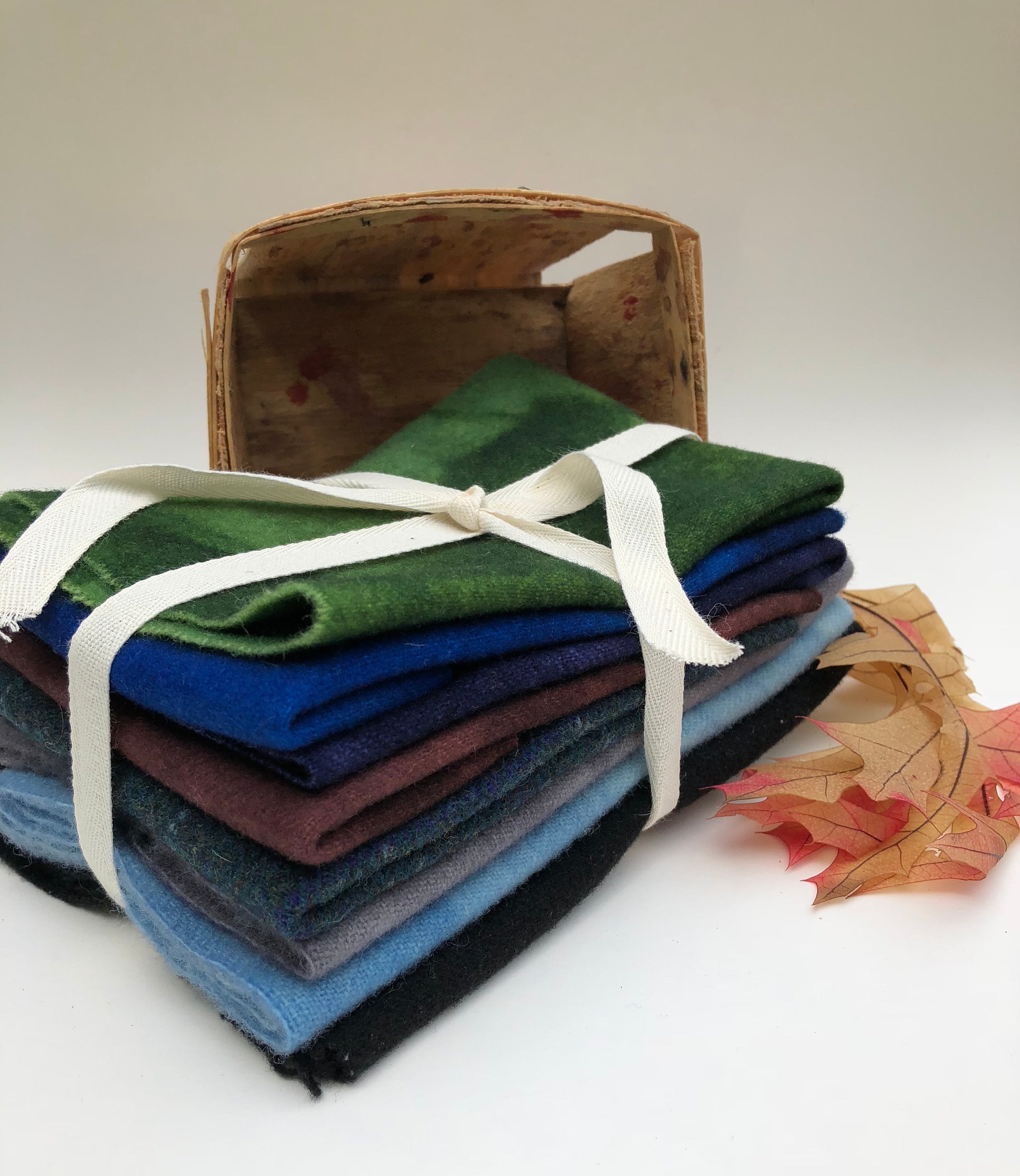 100% Wool Fabric Bundle, BACKGROUND WOOL ONLY as Seen in Woolworks ...