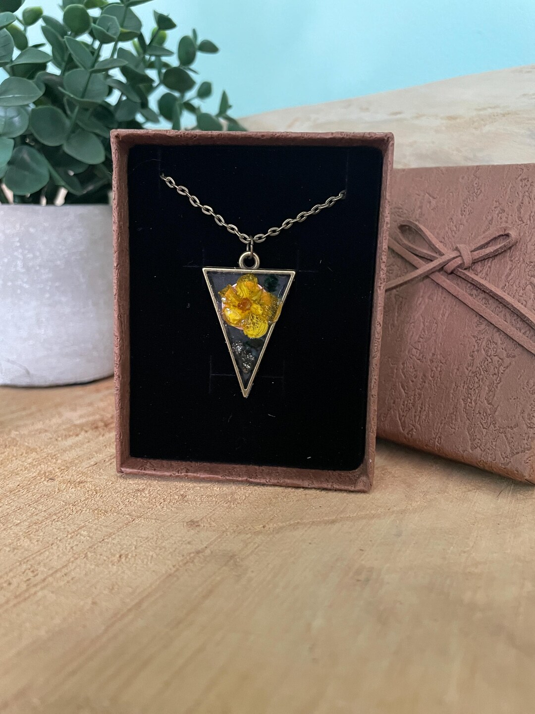 Pressed Cinquefoil Real Wildflower Pendant Necklace – EMF Protection ...