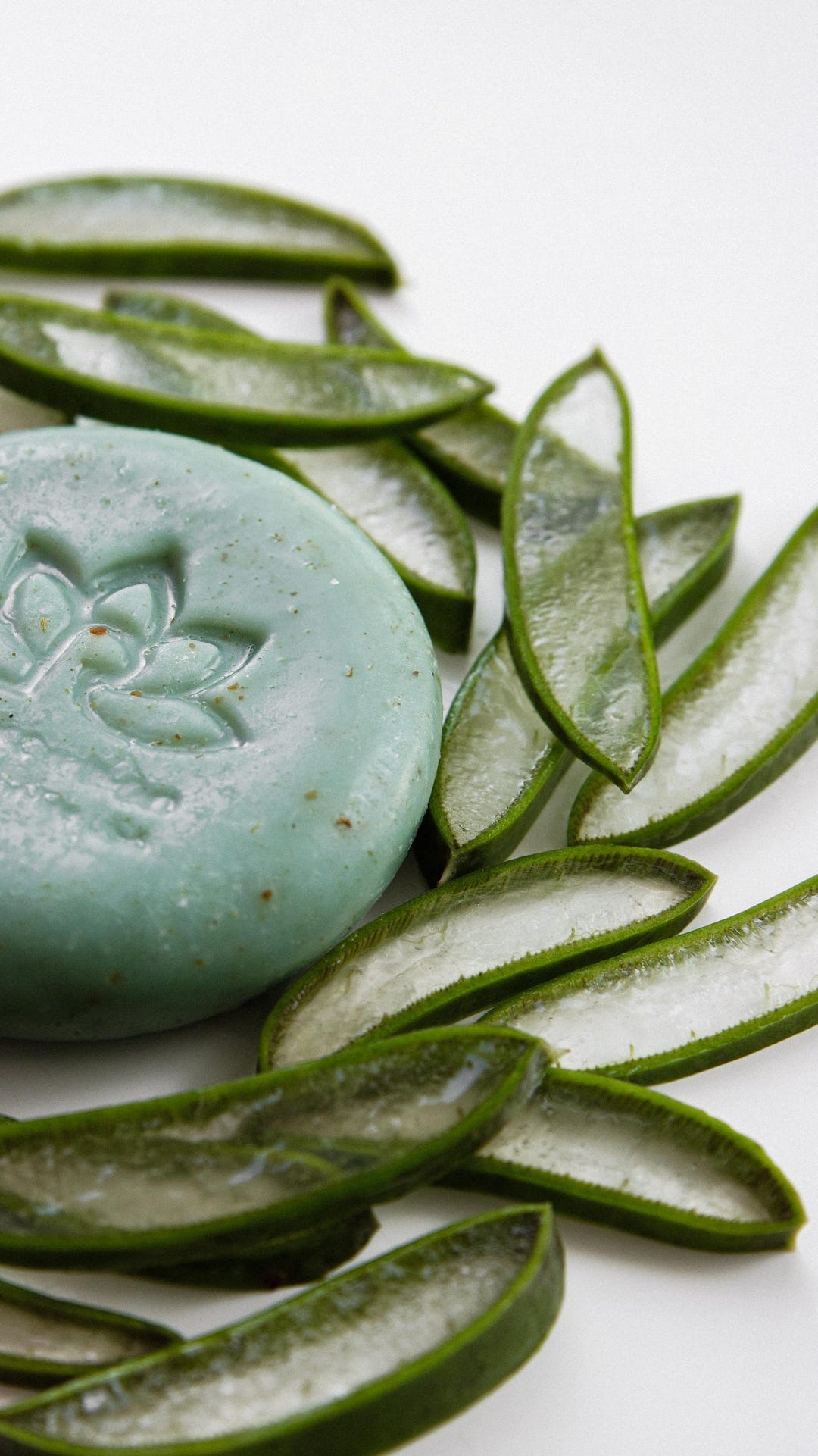 Eczema & Psoriasis Natural Soap Bar - Madagascar Periwinkle, Fenugreek ...