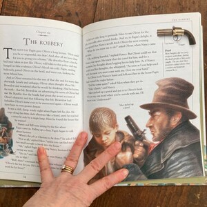 Oliver Twist by Charles Dickens: Eyewitness Classics Hardcover - Etsy