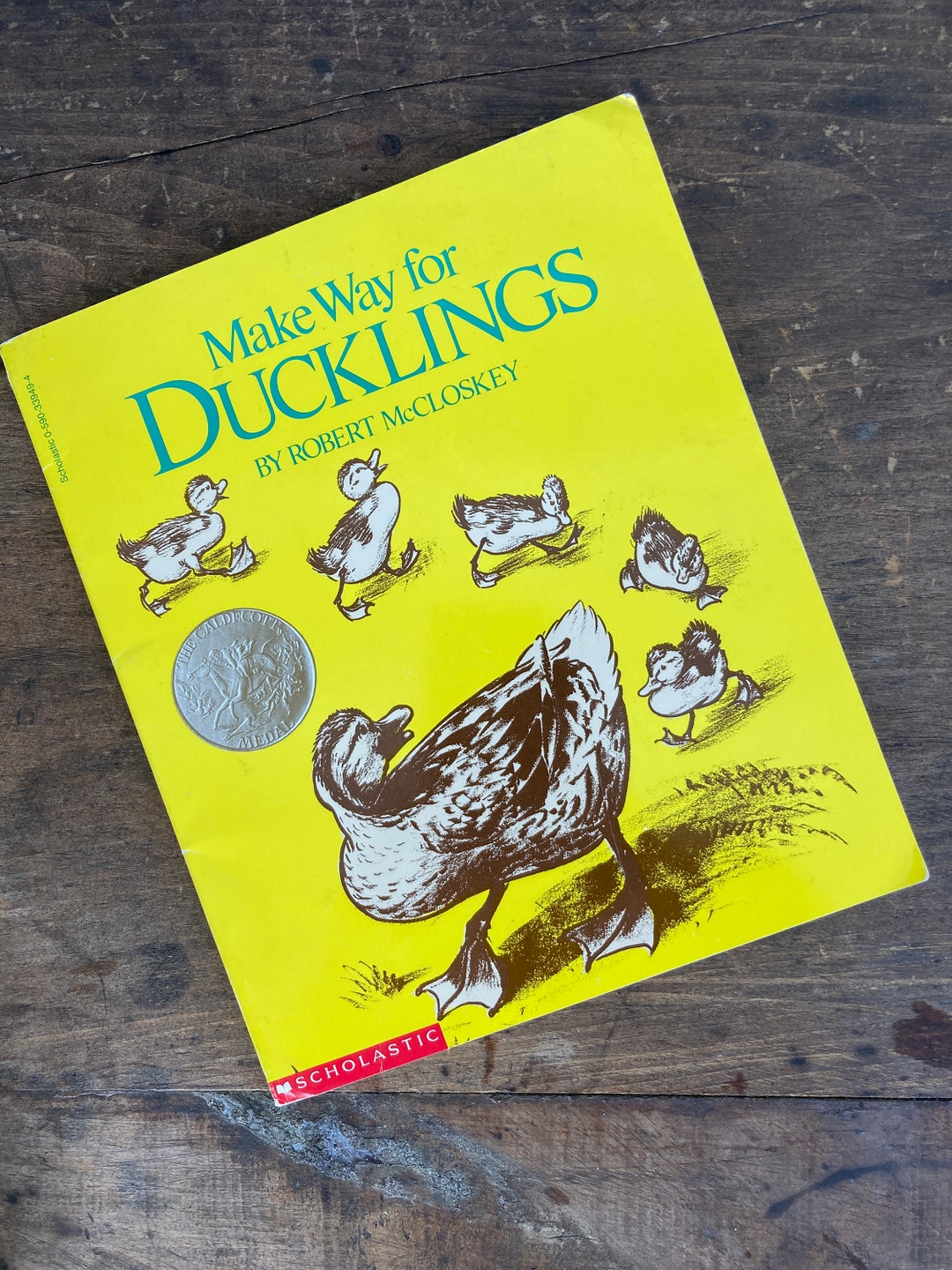 Make Way for Ducklings by Robert Mccloskey Caldecott Medal ...