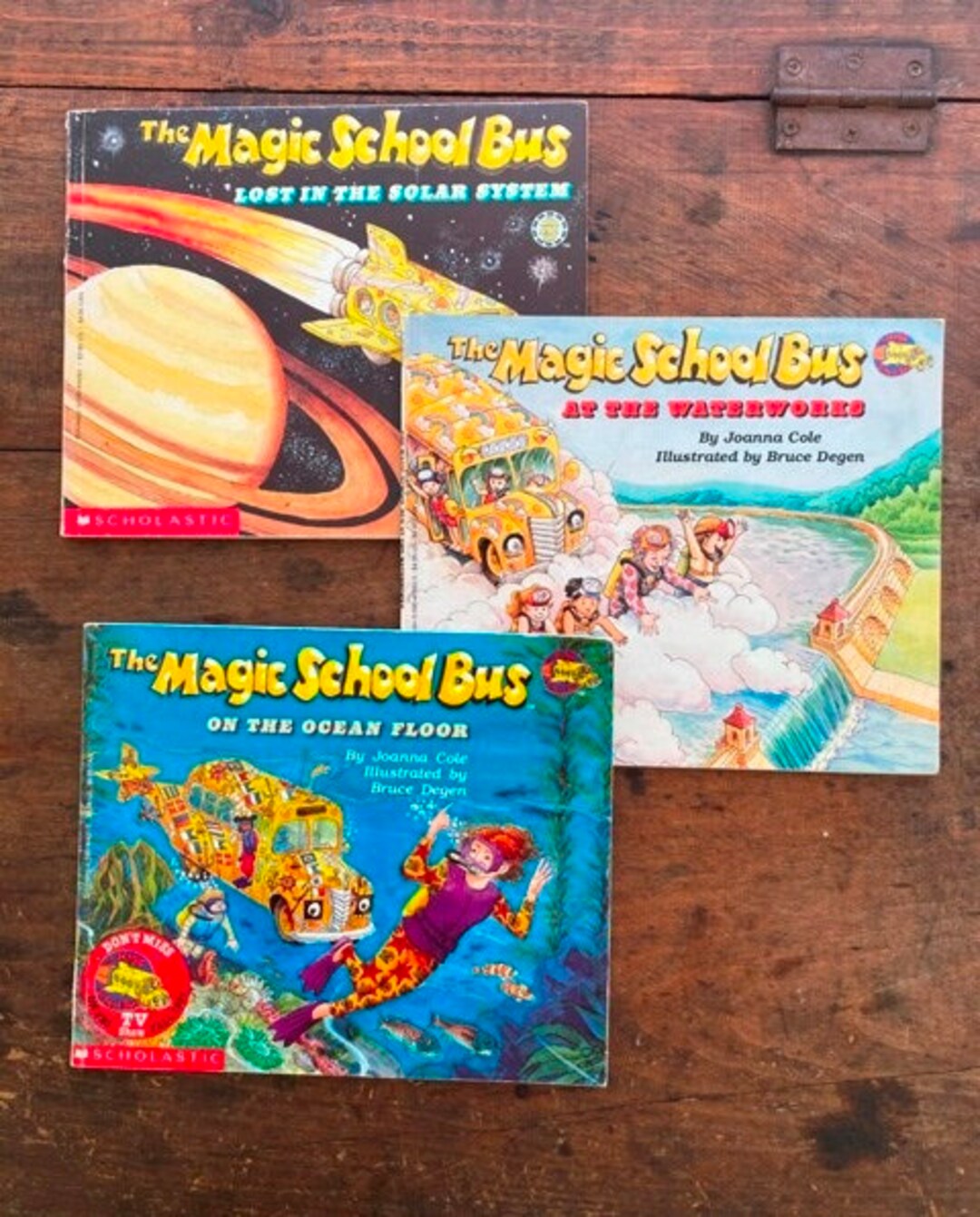 Magic School Bus Books at the Waterworks on the Ocean Floor Lost in the ...