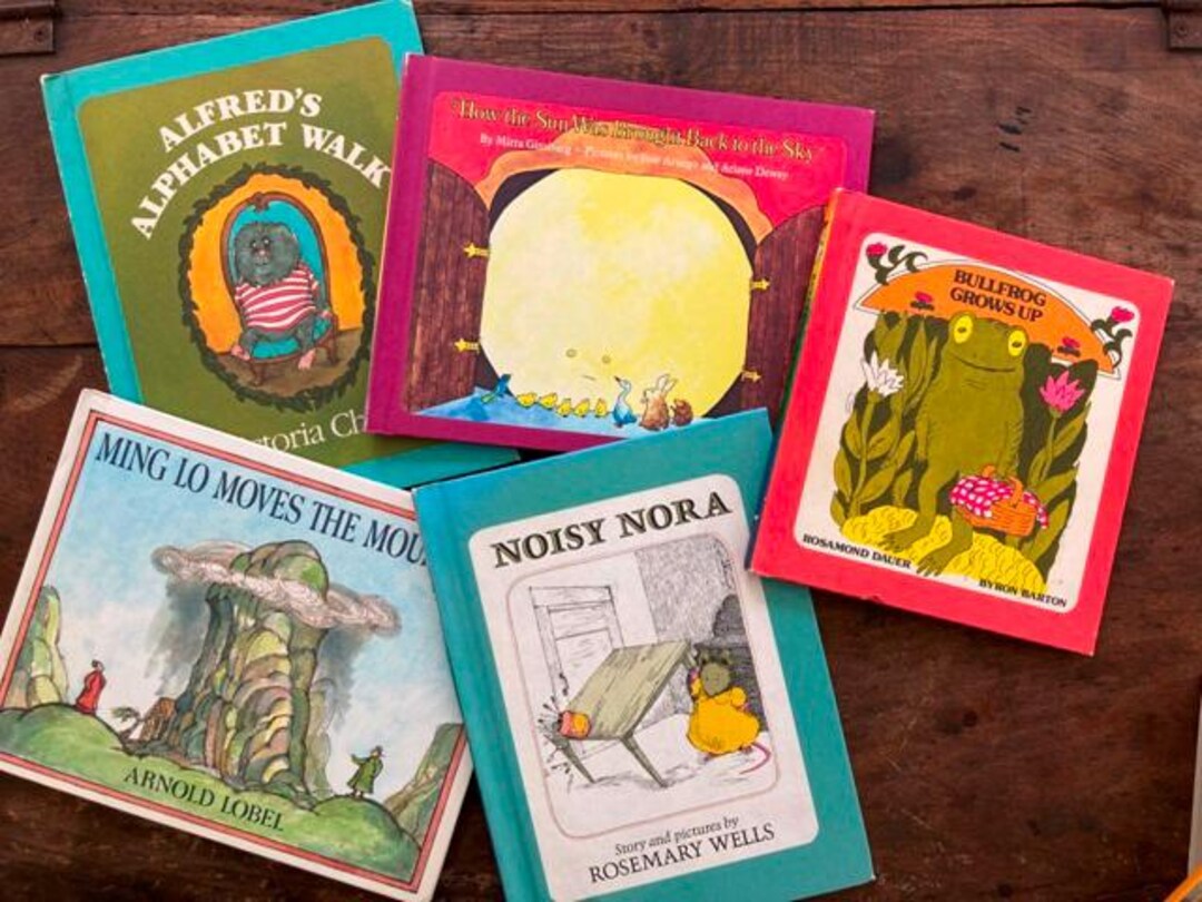 Noisy Nora, Ming Lo Moves the Mountain, Bullfrog Grows Up, Alfred's ...