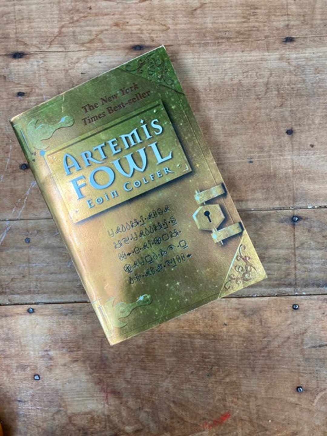 Artemis Fowl by Eoin Colfer Book 1 Children's Fantasy Fiction Action ...