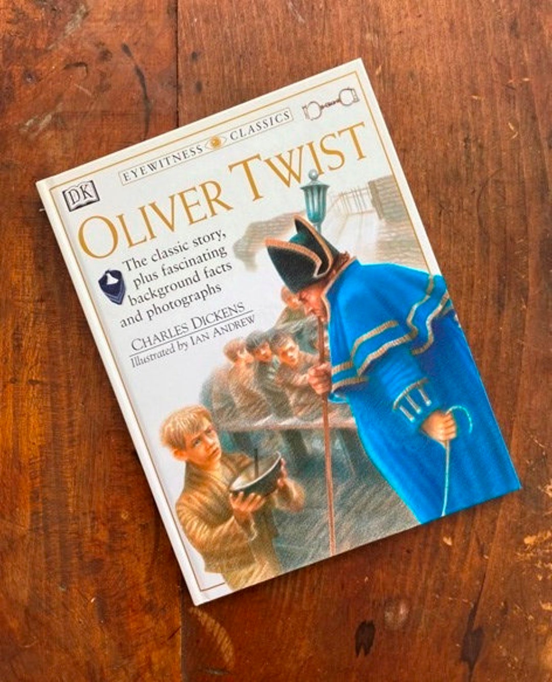Oliver Twist by Charles Dickens: Eyewitness Classics Hardcover - Etsy