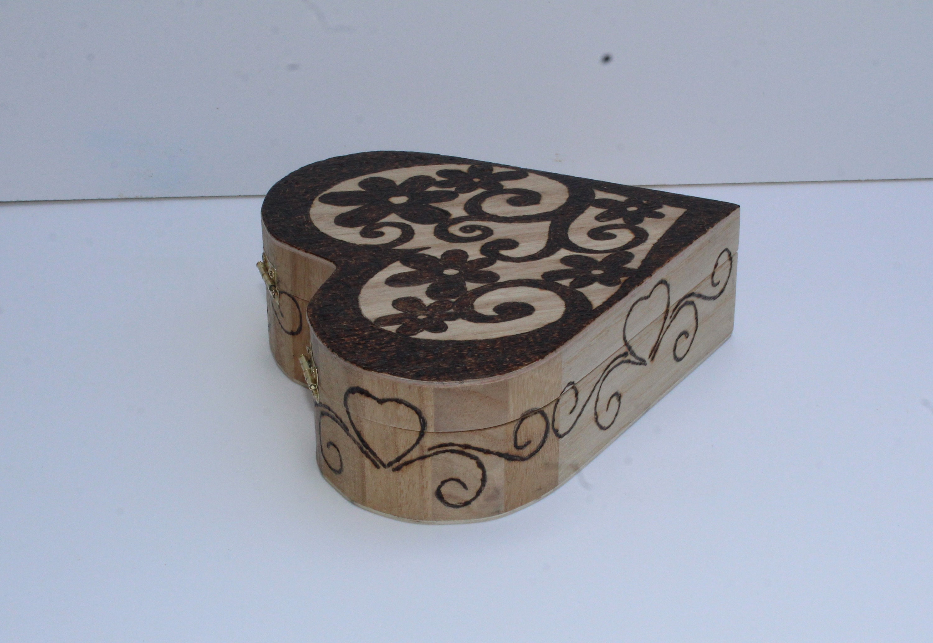 Heart Shaped Trinket Box With a Pyrography Flower Pattern. - Etsy UK