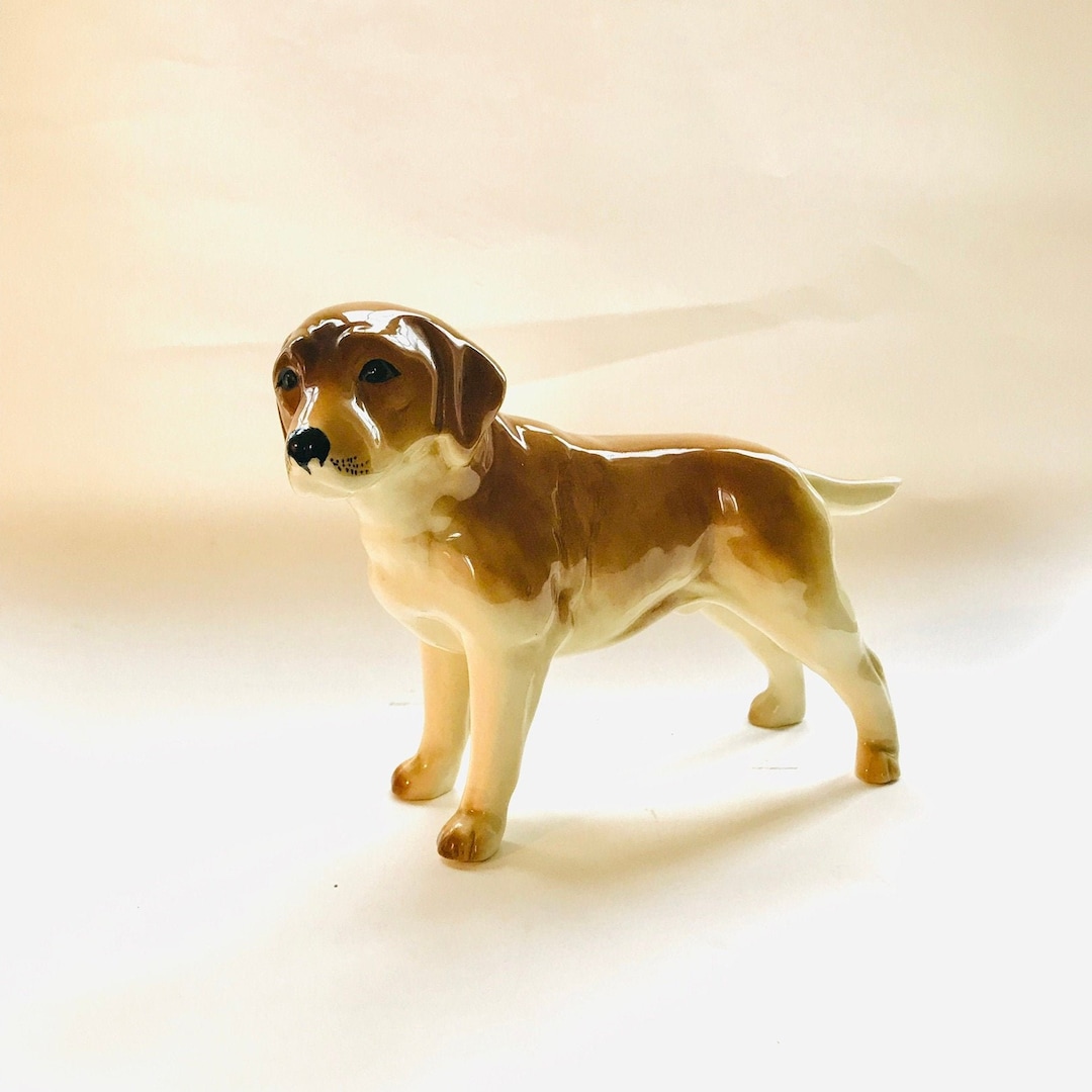 English Labrador Dog || Yellow Lab Dog China Statue || Labrador Hand ...