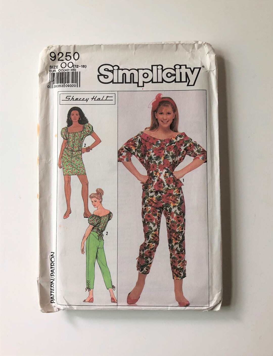 Simplicity Sewing Pattern 9250 Misses' Tops and Slim-fitting Skirt and ...