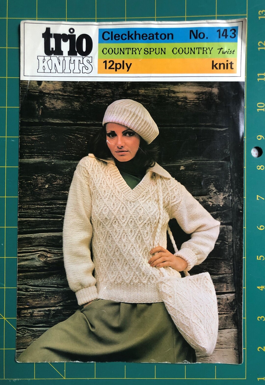 Trio Knits Cleckheaton Knitting Pattern 143, Lady's Sweater, Bag and ...