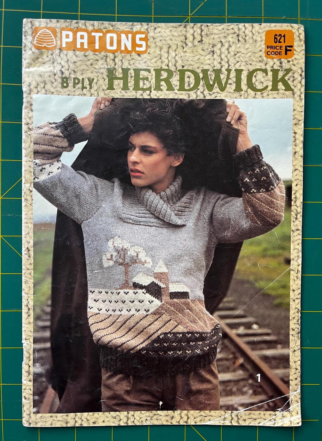 Patons Knitting Pattern Book 621, Herdwick 8 Ply, Women's Scenery ...