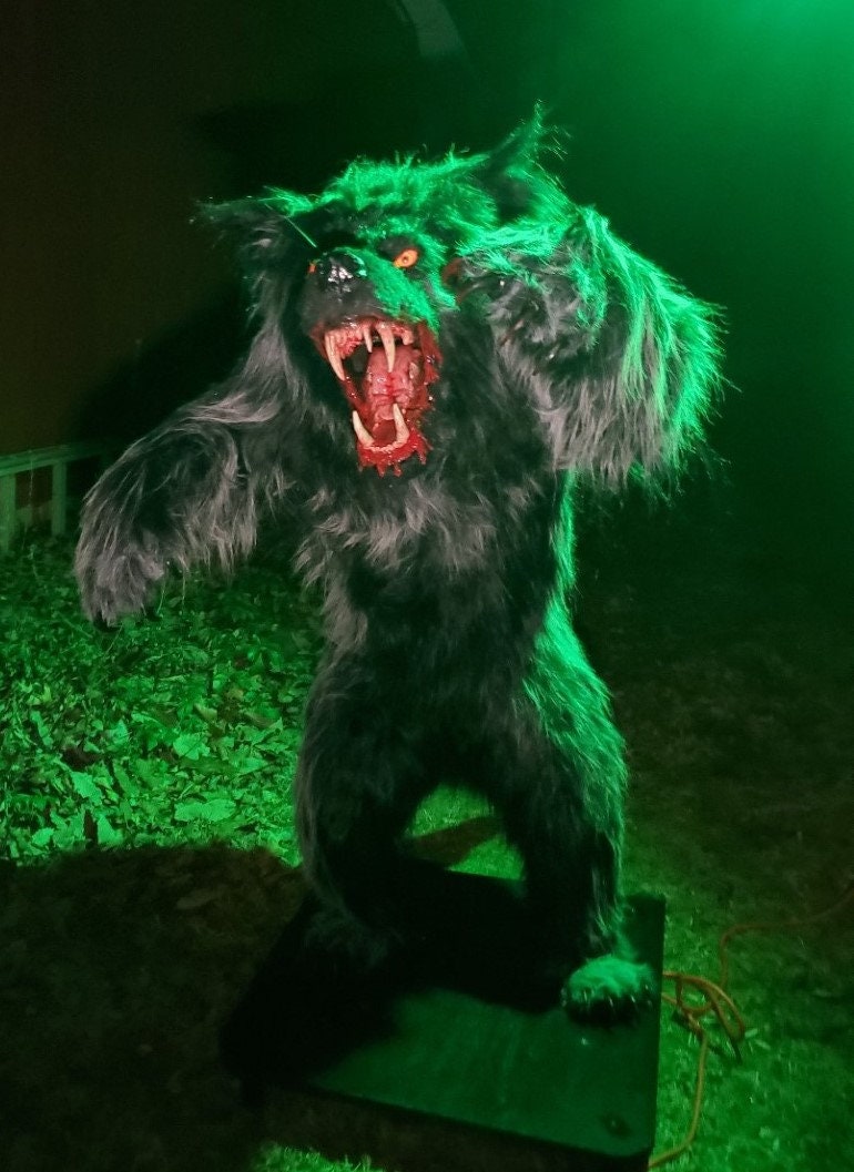 Full Size Standing Werewolf Prop With Glowing LED Eyes - Etsy