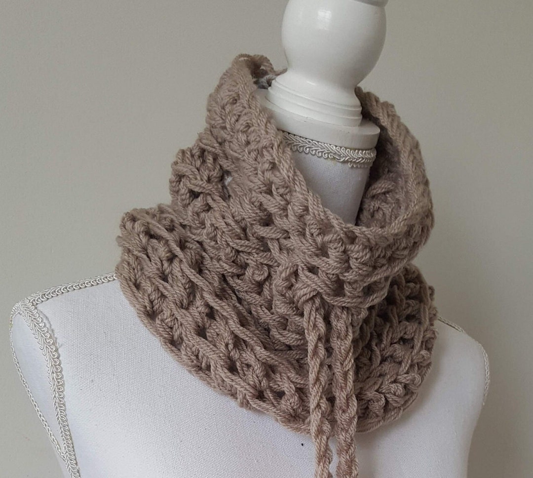 Snood , Hook, Circular Scarf, Furlard, Braids, Cottage, Collar, Spring ...