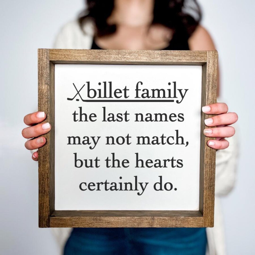 Billet Family Wood Sign: Hockey Theme Gift - Etsy
