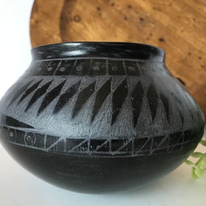 Vintage Flora Rodriquez Signed Sculptural Handmade Tribal Pottery Vase ...
