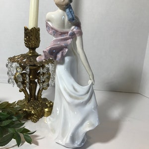 Vintage Lady in White Dress Statue, Vintage Romantic Lady in White ...
