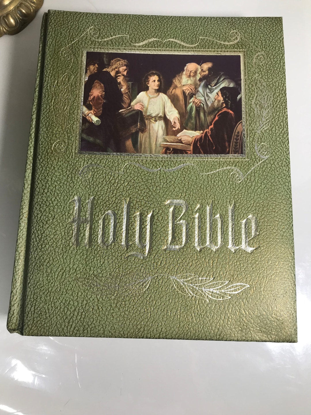 Vintage 1970s Holy Bible, Vtg 70s Large Faux Leather Olive Green Bible ...