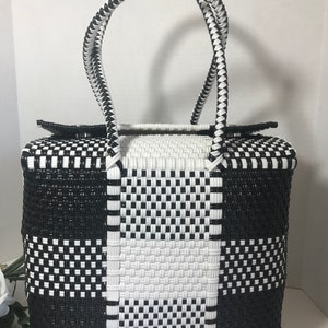 Vintage Black and White Plastic Woven Tote Purse, Vintage Plaid Pattern ...