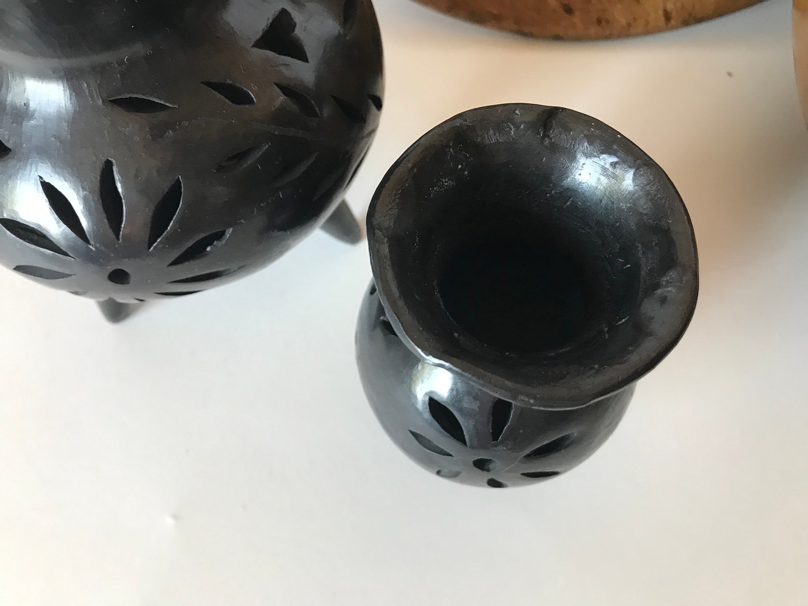 Vintage Black Vase, Footed Open Design Ceramic Vase Set, Vintage Black ...