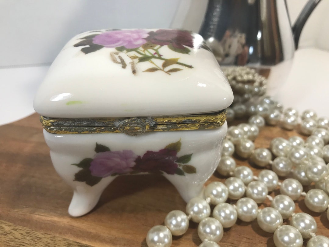 Vintage White Floral Ceramic Trinket Box, Vtg White Porcelain Footed ...