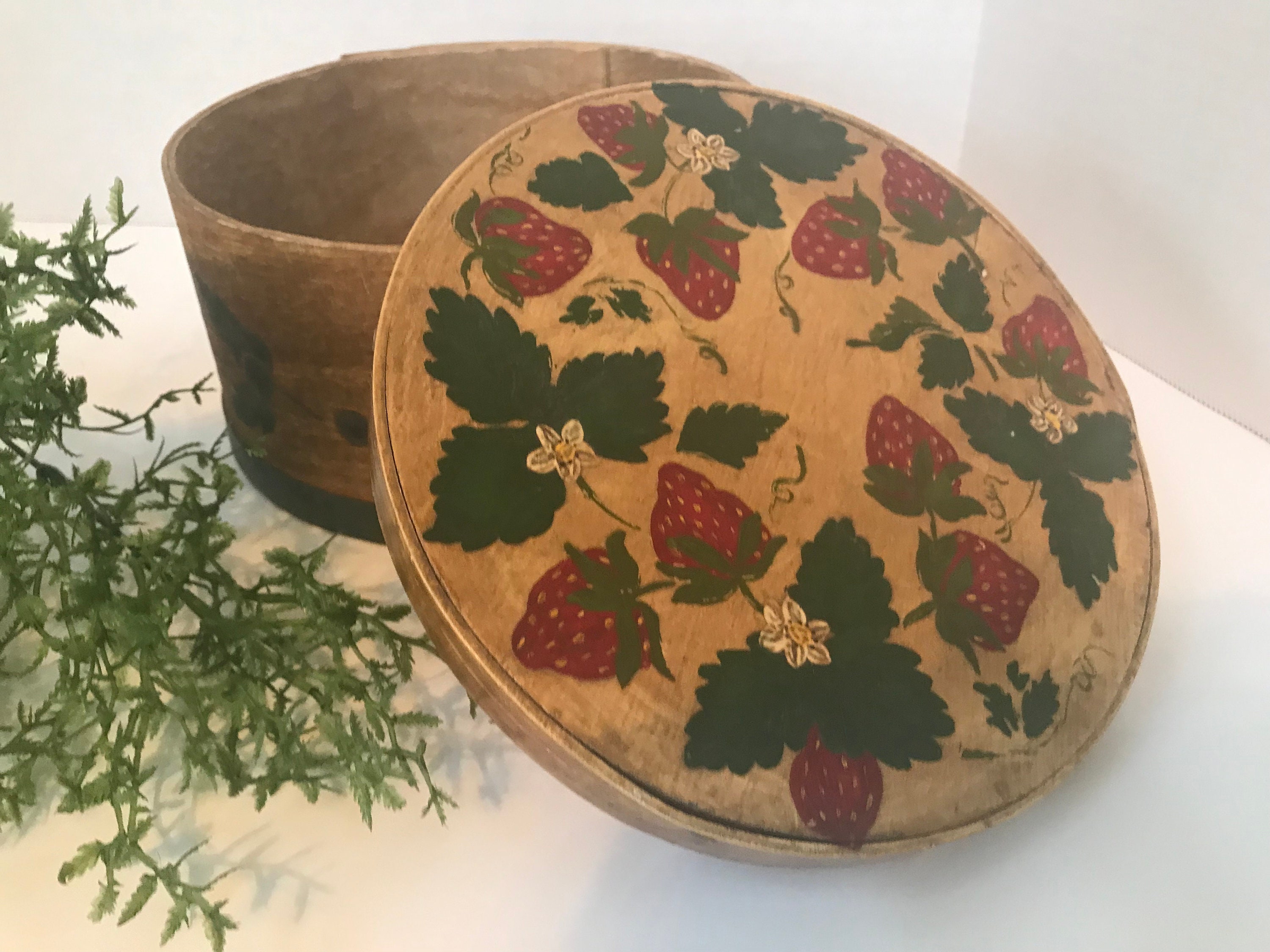 Vintage Round Wood Cheese Box, Vintage Hand Painted Wooden Box, Vintage ...