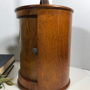 Vintage Rum Wood Box, Wood Pyrat Rum Round Wooden Case, Pyrat Rum ...