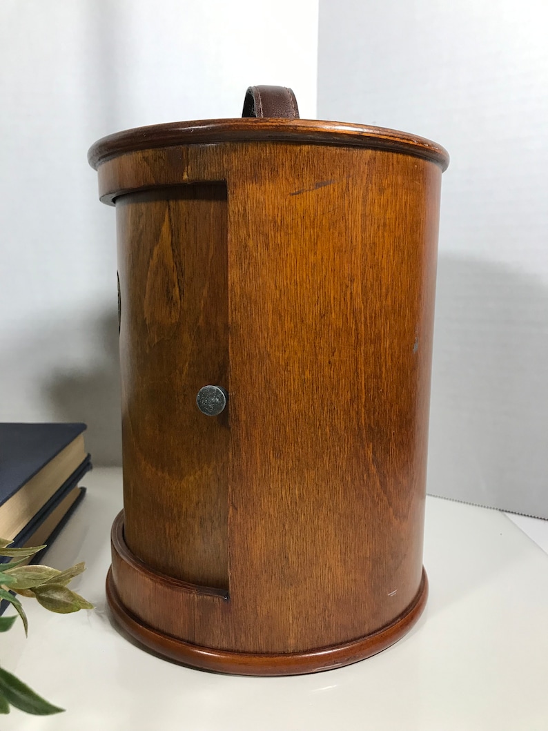 Vintage Rum Wood Box, Wood Pyrat Rum Round Wooden Case, Pyrat Rum ...