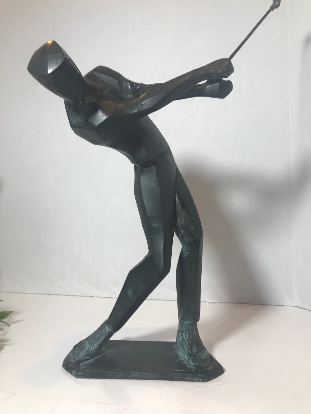 Vintage Modern Golfer Statue, Cubist Style Metal Golfing Man Statue ...
